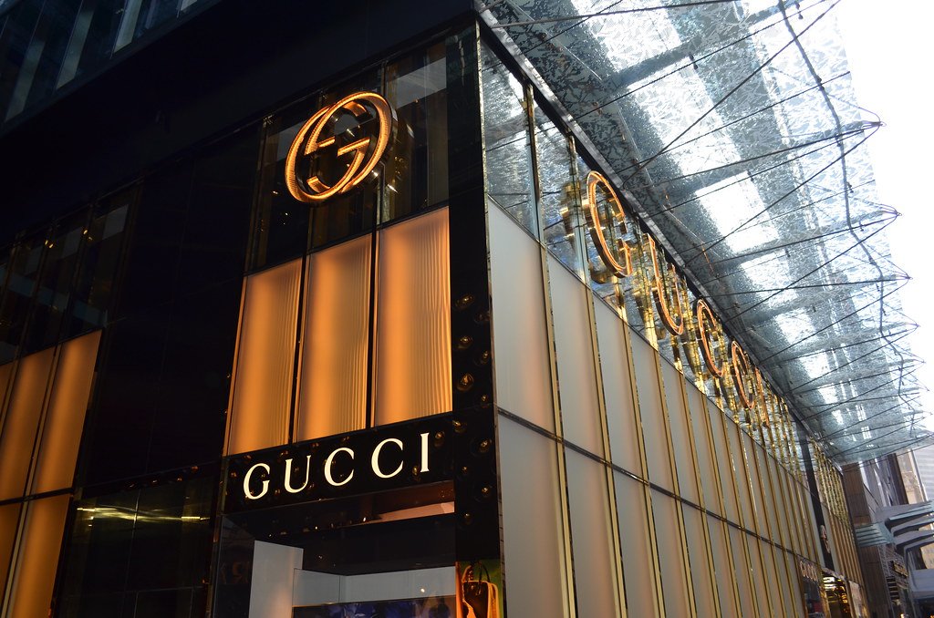 Gucci's Immersive Journey with Apple - KODARI Magazine